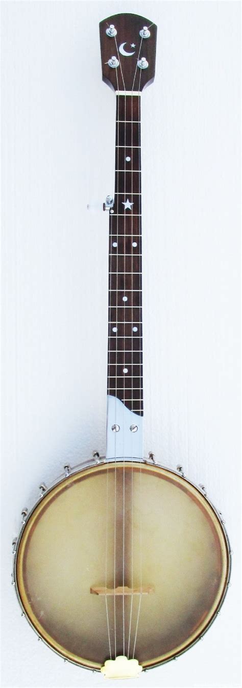 Tiger Maple Clawhammer Banjoon Hold Used Banjo For Sale At