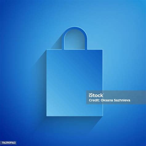 종이 잘라 종이 쇼핑 백 아이콘 파란색 배경에 격리 패키지 기호입니다 종이 아트 스타일입니다 벡터 일러스트레이션 가방에 대한 스톡 벡터 아트 및 기타 이미지 Istock