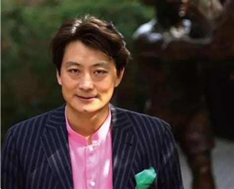 程昕东艺术收藏何论东西
