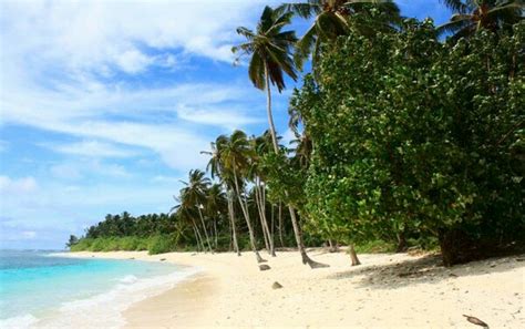 4 Tempat Wisata Pantai Di Mentawai Yang Menjadi Buruan Peselancar