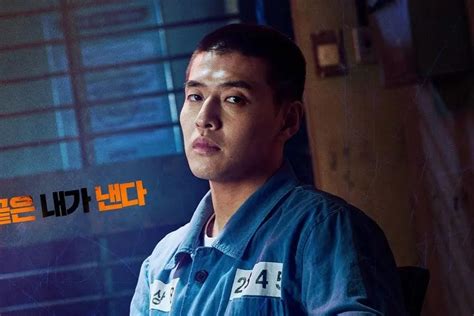 Kang Ha Neul Makes A Dramatic Transformation In New Special Poster For