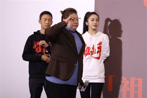 抗美援朝老兵评价张艺谋《狙击手》：非常感动，让后面的人受教育韩红为电影片子