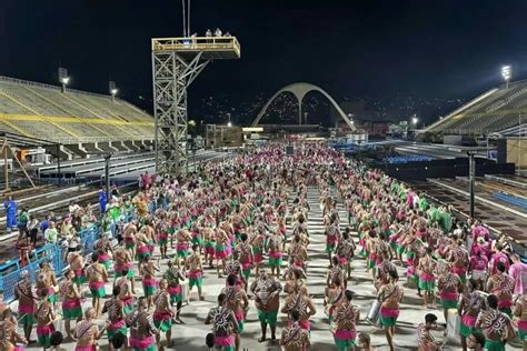Que Horas Começa O Desfile Das Escolas De Samba 2023 Dci