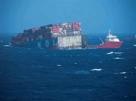 Disasters At Sea Involving Container Ships Drivemag Boats