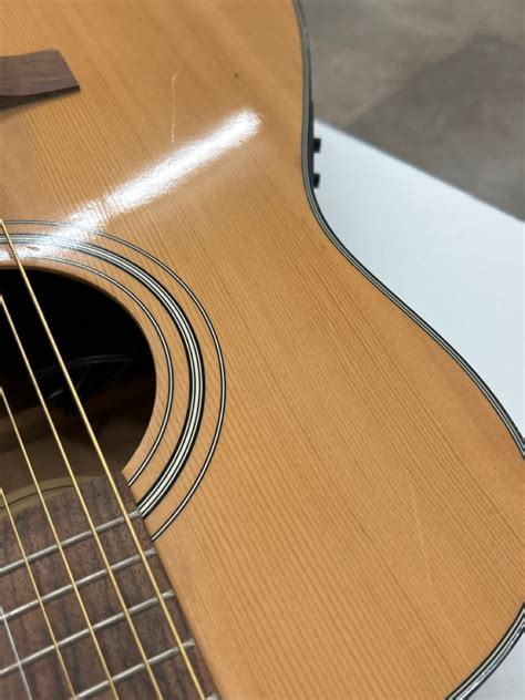 Yamaha FX 335 Right Handed Acoustic Electric Guitar Dreadnought Good