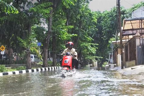 Seperti Apa Kekuatan Motor Listrik Di Musim Hujan Berikut