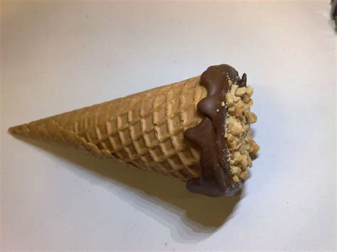 Objetos Parecido Com Cone