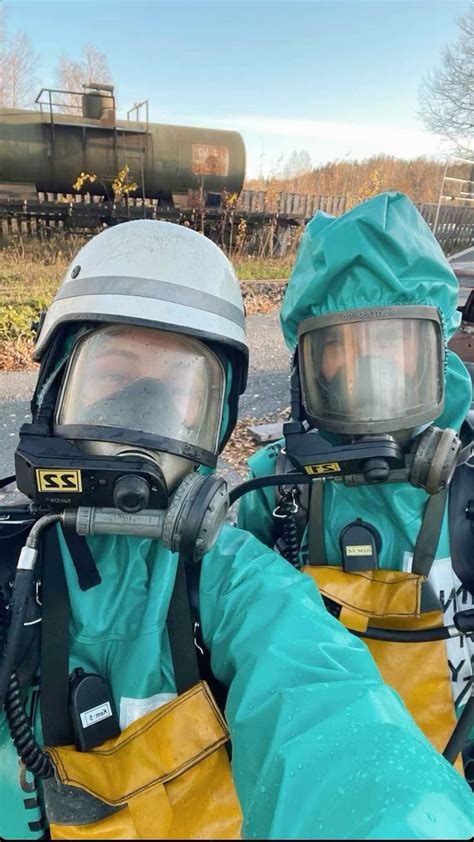 Pin Von Gm Auf Hazmat In 2025 Schutzanzug Gummianzug Anzug