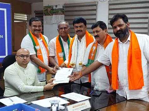 Karnataka Yediyurappas Son Files Nomination From Shivamogga Ls Seat