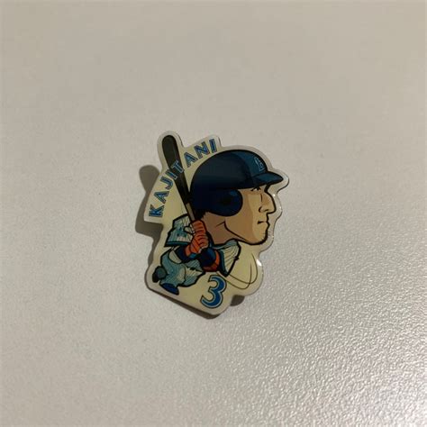 加購湊免運日本帶回絕版品 日本職棒 橫濱DeNA海灣之星 梶谷隆幸 Kajitani Takayuki 小徽章 pin 蝦皮購物