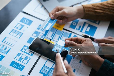 Ux Desainer Grafis Tim Perencanaan Proses Aplikasi Pengembangan Prototipe Wireframe Untuk Web