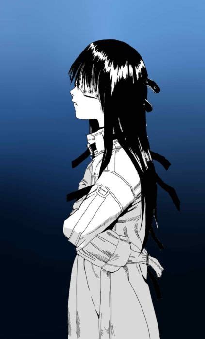 Фото Девушка в смирительной рубашке