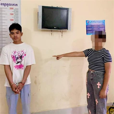 Msjtv News ស្នេហាតាមហ្វេសប៊ុកណាត់គ្នាមើលកុនក្នុងបន្ទប់ Vip