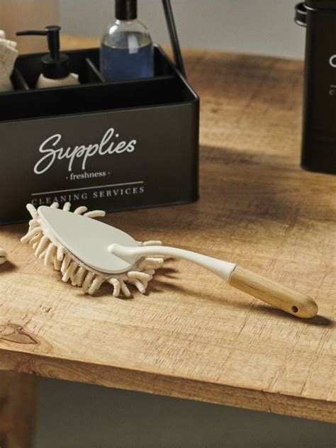 Метличка за прашина Боја кремаста Sinsay 5885t 01x