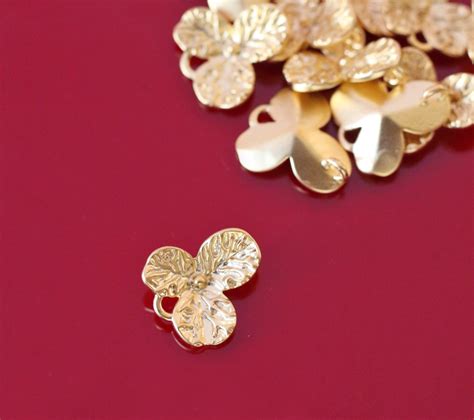 Flower Connector 1 Pc Matt Gold Plated Pikapolina