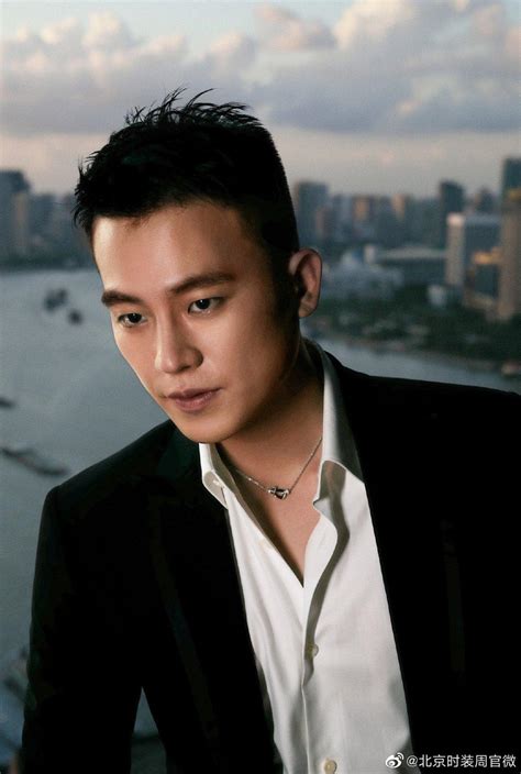 演员 欧豪 佩戴fred斐登珠宝出席t Magazine晚宴…… 欧豪 Fred T Magazine 新浪新闻