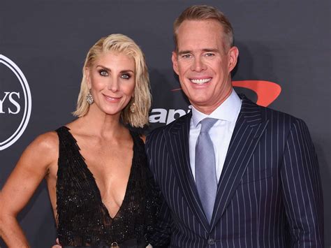 Did Joe Buck Play Football His Sports Background