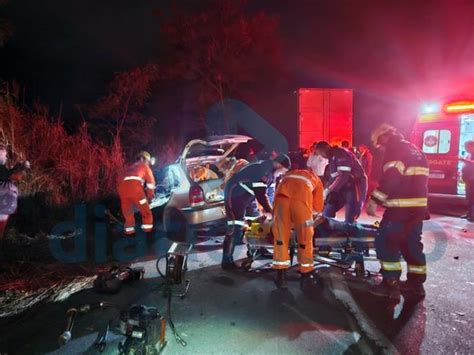 Colisão De Carro E Carreta Deixa Um Morto E Dois Feridos No Contorno Do