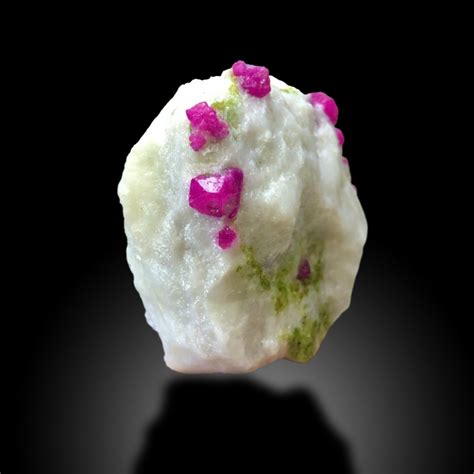 Red Ruby Specimen Pigeon Blood Ruby Crystal Jegdalek Ruby Ruby