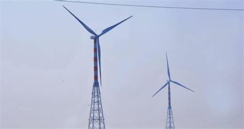 Asia Has Fastest Growth Rate Of Wind Solar Capacity At 35 Per Year