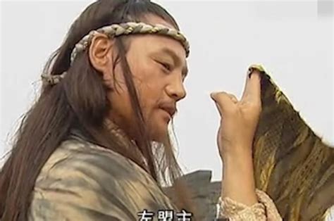 岳不群杀死左冷禅，整个武林却只有令狐冲能能看出其中内情