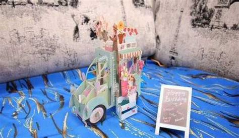 3d открытка Цветочник с днем рождения купить Хобби Festima Ru частные объявления