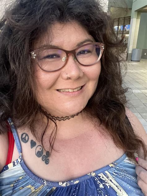 Been Told Im Not Hot Enough To Date What Do You Think 33f R