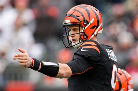 Joe Burrow On Comparisons To Tom Brady ‘hes Tom And Im Joe