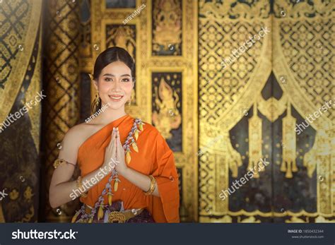 Thai Women Wearing Traditional Costumes Images Browse 17085 Stock