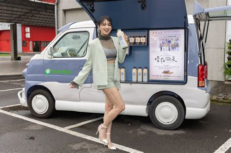 阿喜為詮釋乳癌患者 竟將這物品塞入內衣中製造痛感被問結婚進度她回應了 ｜四季線上4gtv