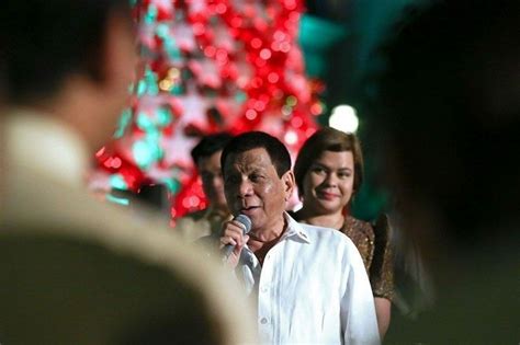 Duterte Sings On Christmas Eve With Kin
