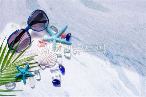 얼음 여름이미지 카피스페이스 휴가 조개껍데기 사진이미지일러스트캘리그라피 Borina작가