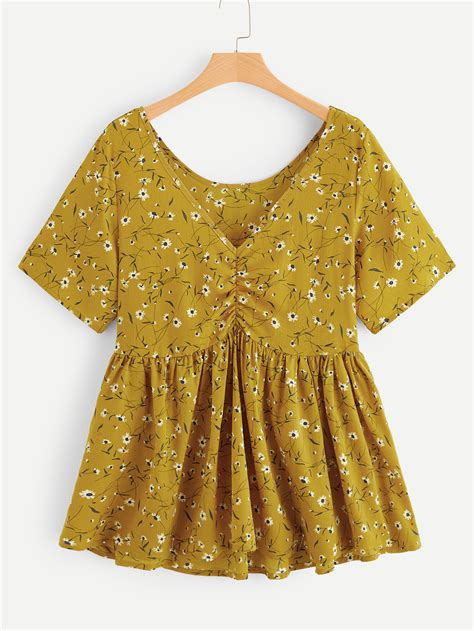 Plus Calico Print Ruffle Hem Blouse
