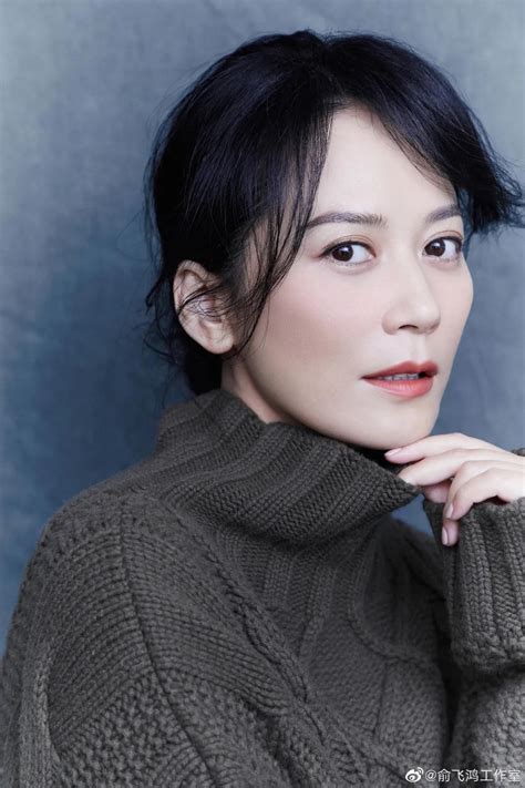 50歲俞飛鴻，魅惑入戲讓人臉紅！粉絲評：這身材太無語了 資訊咖