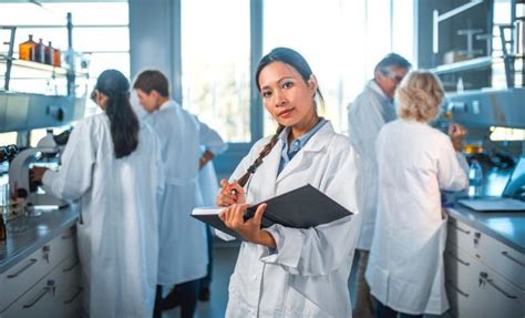 Women In STEM Fields Finds Much Room For Improvement Says Study Indian Bureaucracy IAS IPS