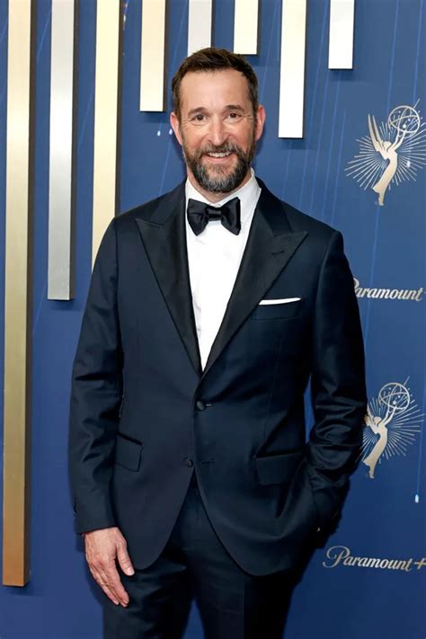 Noah Wyles Emmys Tux Is A Subtle Nod To The Pitt
