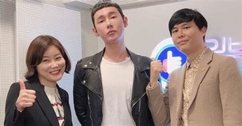 혈액암 완치 허지웅 스트레스로 건강 악화 다음 달 정기 추적 검사 예정