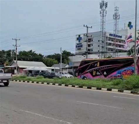 Photo Gallery โซเซียลเป็นเหตุ ทำโชเฟอร์รถทัวร์มักง่ายที่ขับรถย้อนศร โดนปรับไป 5 000 บาท