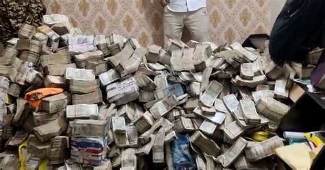 Jharkhand Ed Raid News Huge Amount Of Cash Seized From Household Help