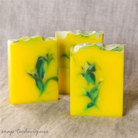 Soap Techniques Hanger Swirl