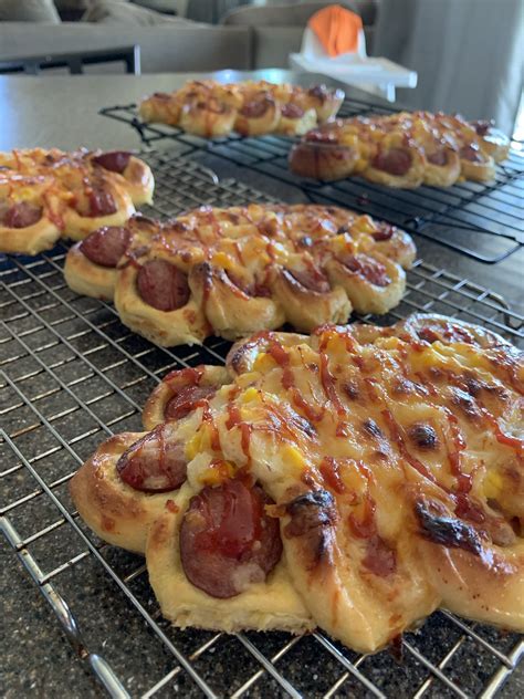 Sausage Ppang Aka Korean Sausage Bread Via Maangchi Album On Imgur