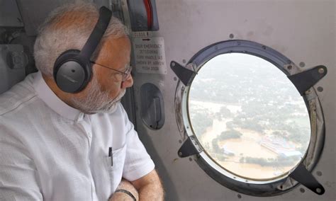 Pm Narendra Modi Conducting Aerial Survey Of Kerala Floods