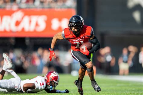 Cincinnati Football Bearcats Blowout Previously Unbeaten Indiana