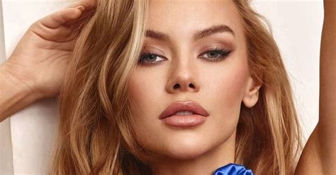 Міс Україна Всесвіт знялася в сукні що ледь прикривала груди Афіша Bigmir Net