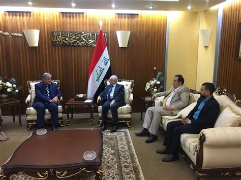 رئيس مجلس الامناء يلتقي وزير التعليم العالي والبحث العلمي مجلس امناء