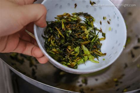 Chinese Scallion Oil Noodles The Foodie Takes Flight