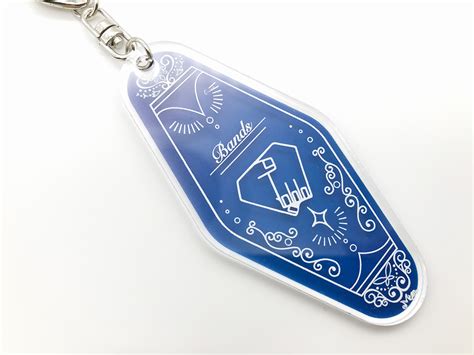 フォーマルな場面でも使えるデザインのモーテルキー 同人グッズjp