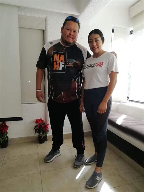 Alison Kicker Con El Mtro Emmanuel Badillo Metodólogo Facebook