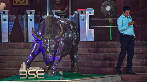 Closing Bell Sensex Ends Day At Over 65400 Nifty At 19435