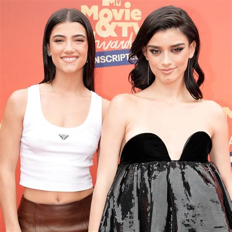 Charli And Dixie DAmelio Go Head To Head In Charli Vs Dixie Season 2